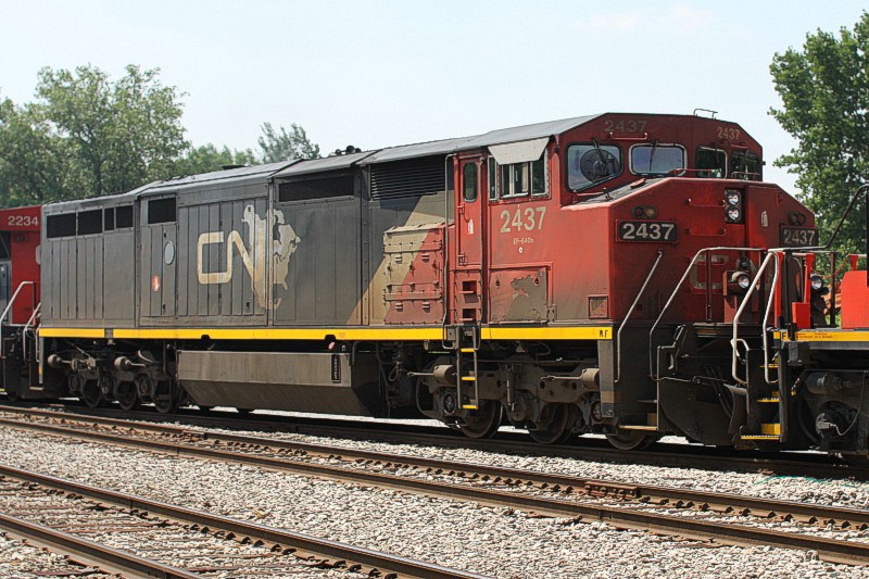 CN 2437